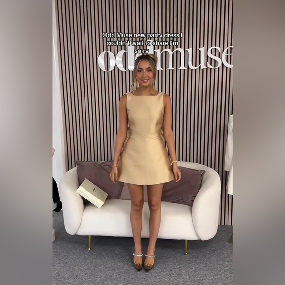 Odd Muse | Dresses | Nwt Odd Muse London Gold The Ultimate Muse Bow ...